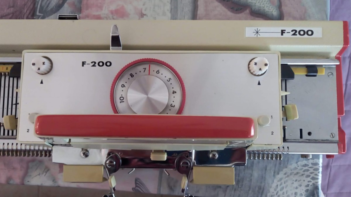 Manual en español de la Máquina de Tejer PASSAP F-200. – Knit Studium
