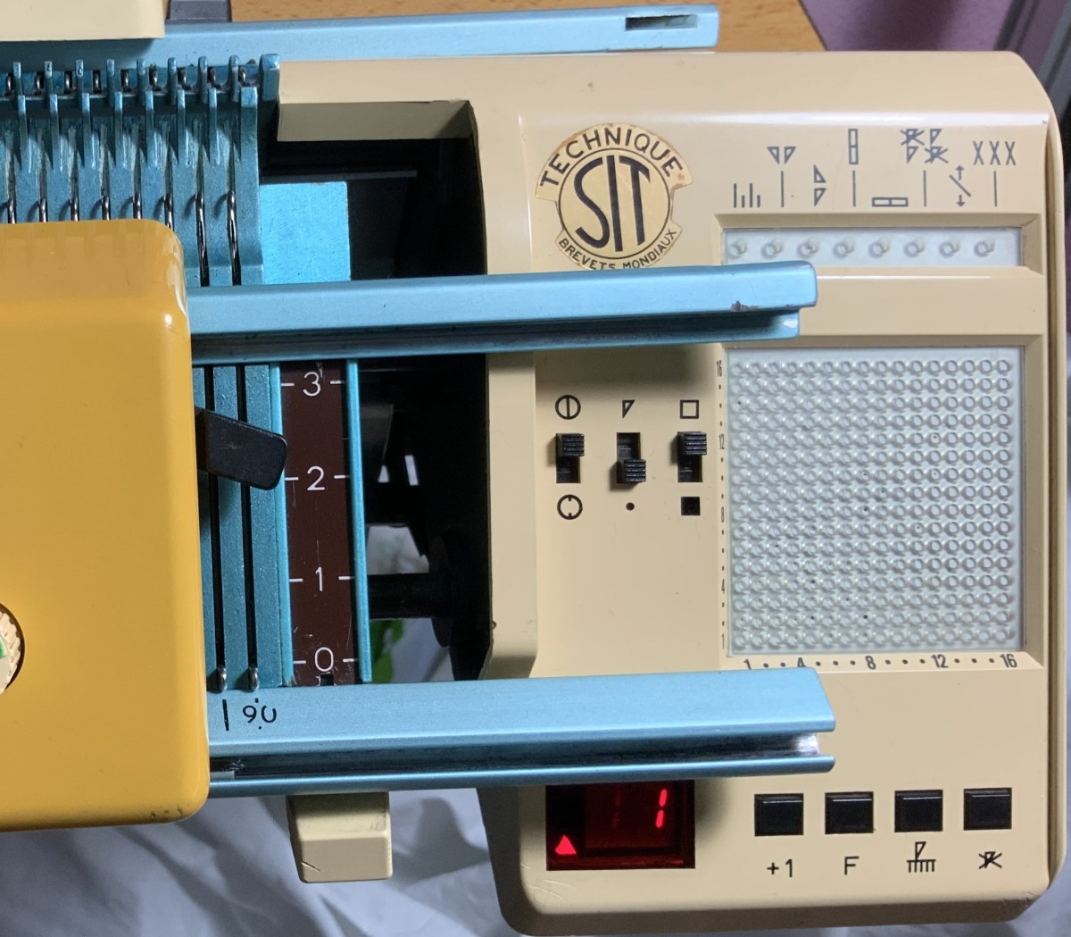 Manuales Singer Memo II/600 & Superba S47 (Panel de presión electrónico ...